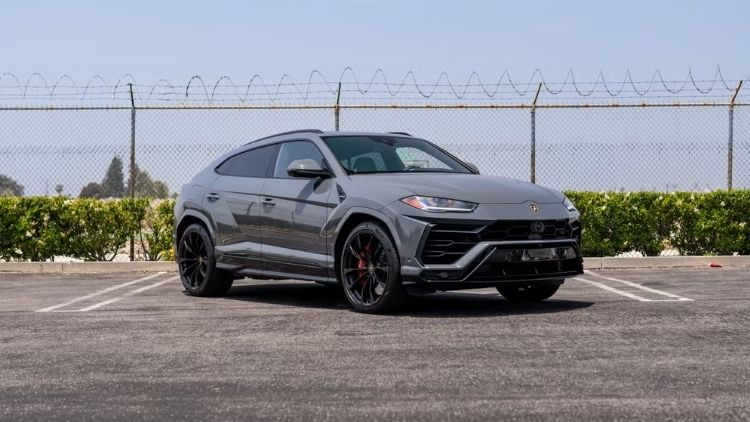 Lamborghini Urus rental | Rent a Urus on Turo